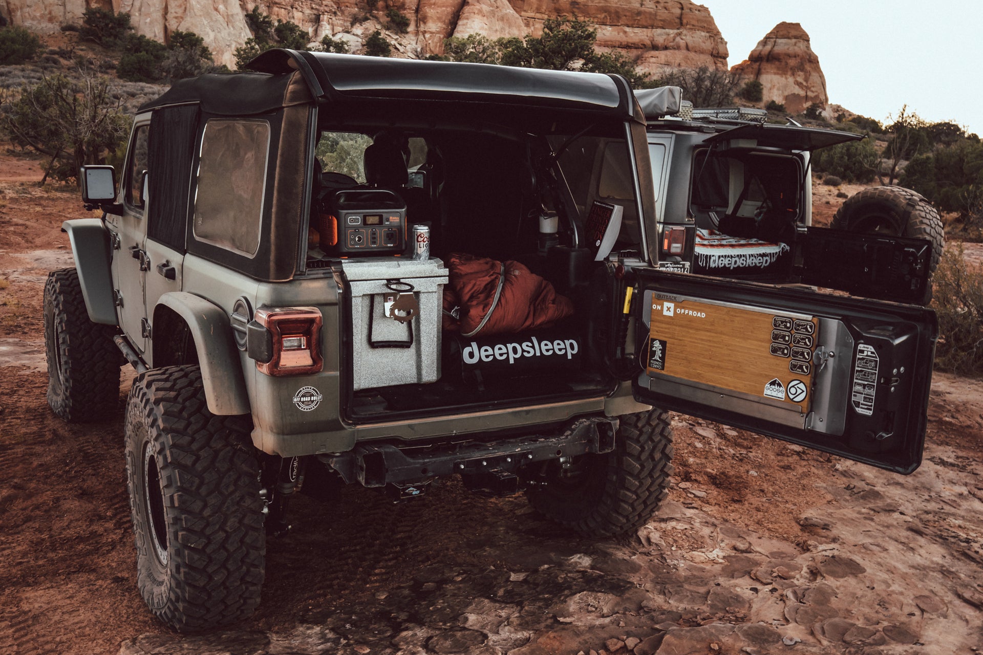 Jeeps – Deepsleep Overland